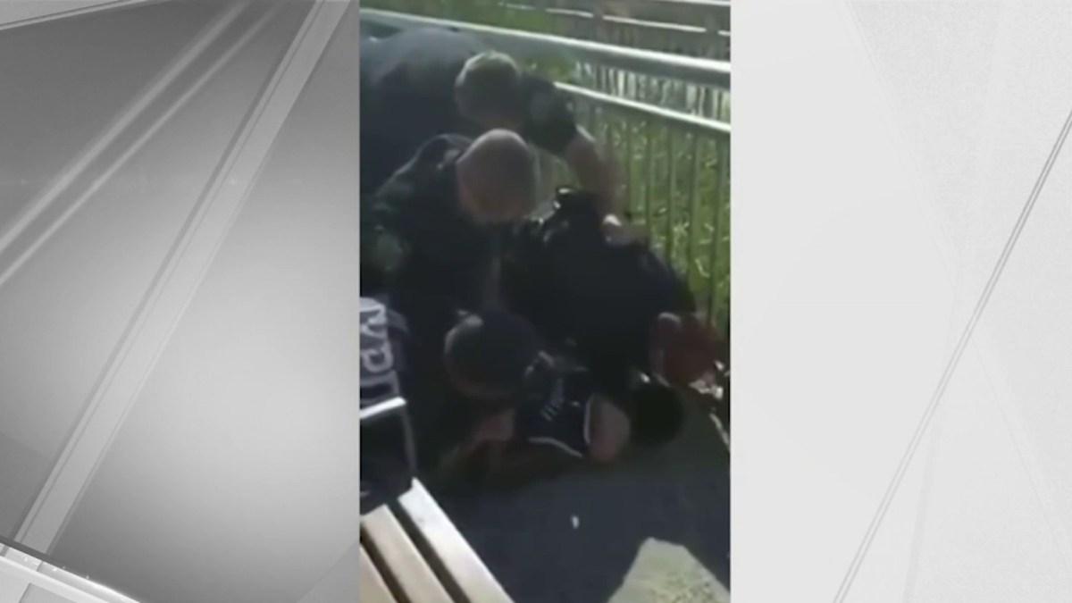 NYPD Commissioner Suspends Officer for ‘Apparent Chokehold’ in Queens ...