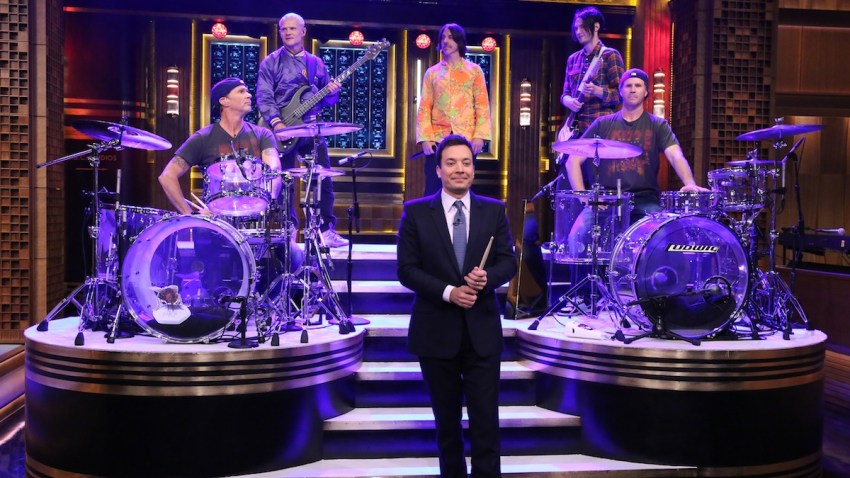 WATCH: Will Ferrell, Red Hot Chili Peppers Drummer Chad Smith Battle in ...