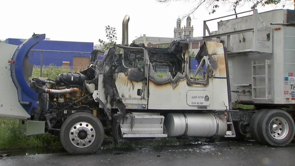 7 Tractor-Trailers Burn in Suspected NYC Arson: Investigators – NBC New ...