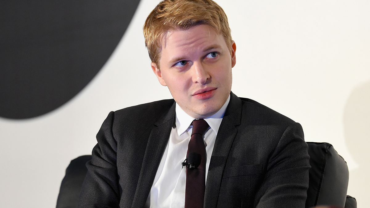 Ronan Farrow Is ‘Proud’ of Sister Dylan After HBO’s Woody Allen ...