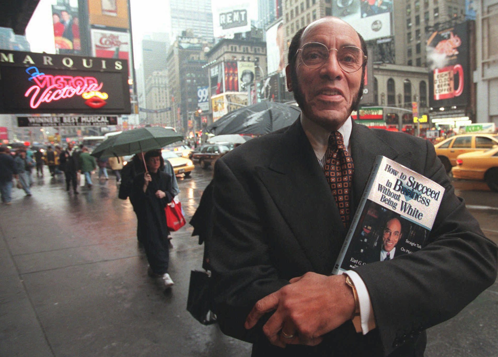 Black Business Pioneer Earl Graves Sr. Dies at 85 – NBC New York