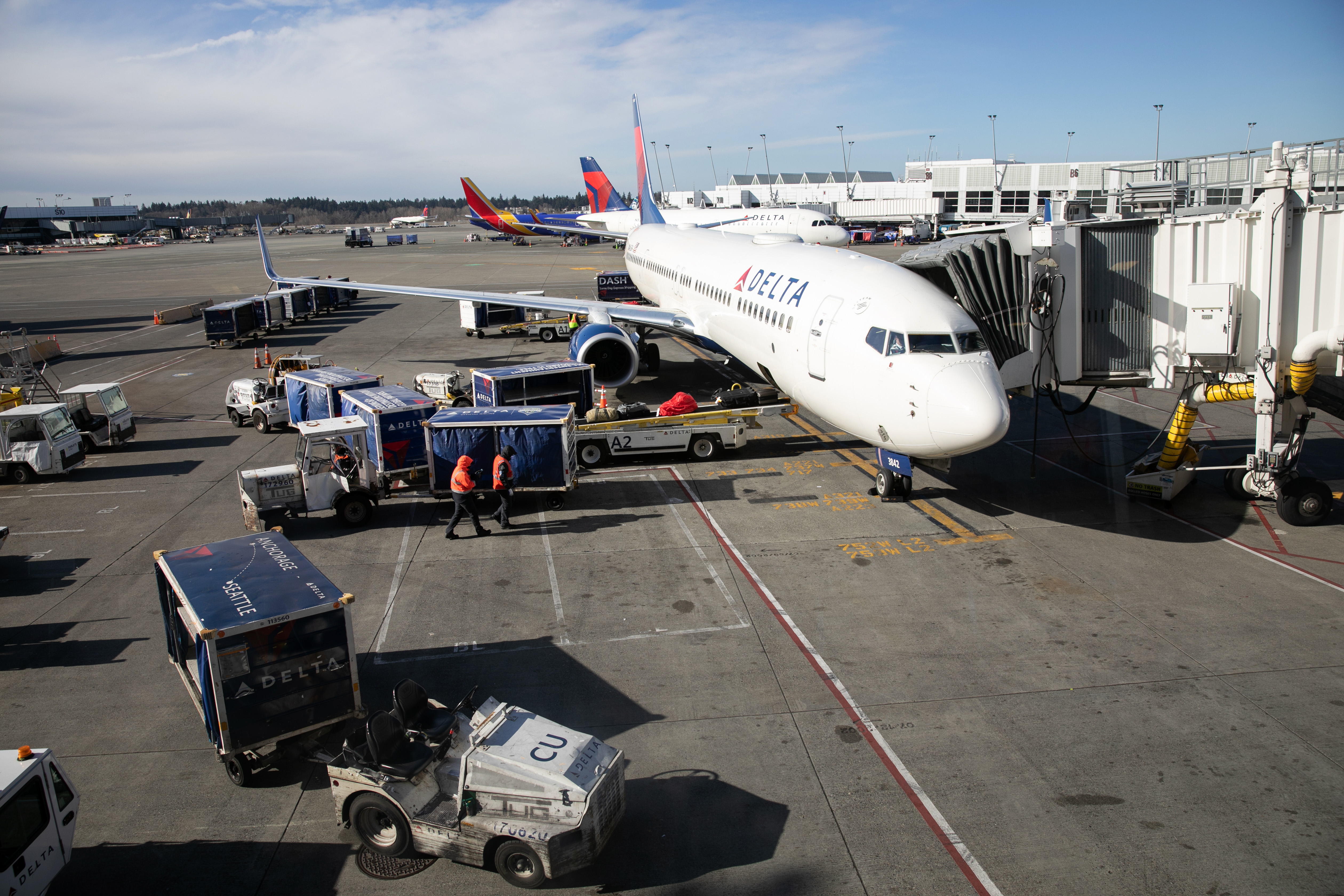 Delta Grounding Half Its Fleet, 10,000 Taking Unpaid Leave – NBC New York