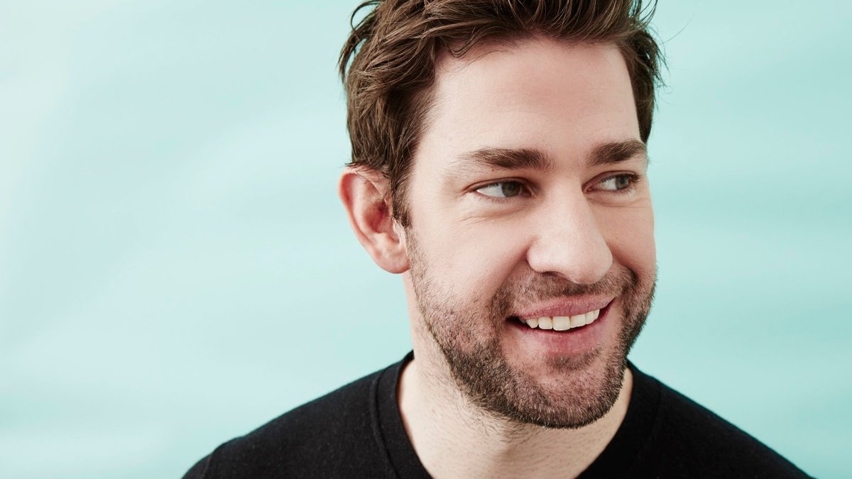 John Krasinski Surprises COVID-19 Unit at Boston Hospital With Red Sox ...