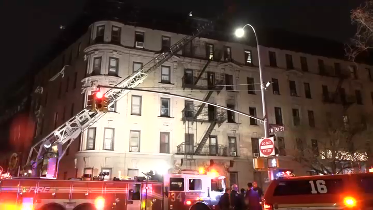Five Hurt in Early-Morning Apartment Fire in Harlem: FDNY – NBC New York