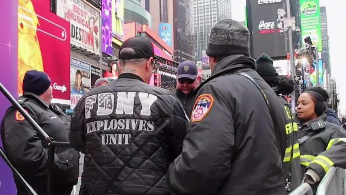 NYPD Special Units, Drones to Watch Over NYE Crowds – NBC New York