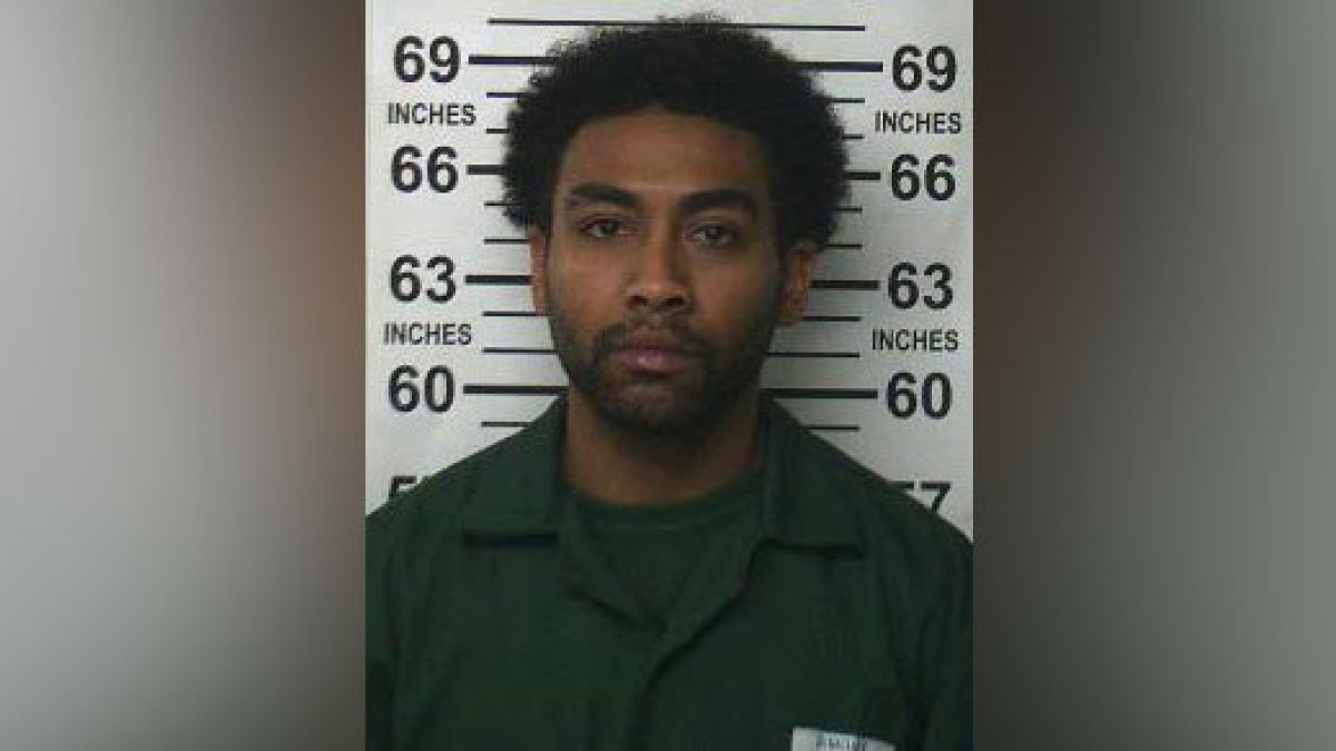 Ex-Convict Escapes From Custody in NYC After Serious Parole Violation ...