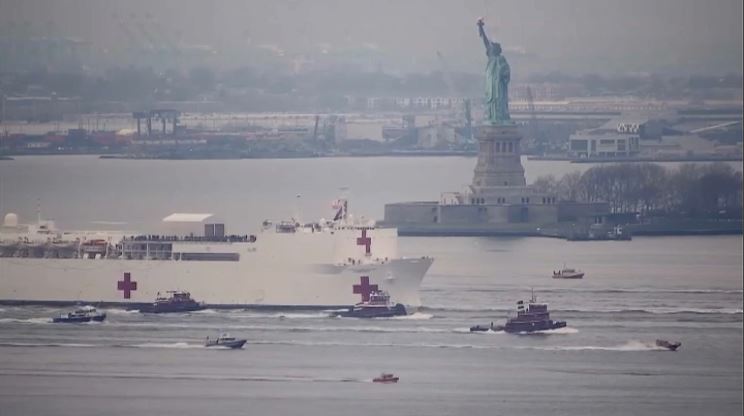 Crowds Greet USNS Comfort in NYC Monday; Ship to Help Hospitals With ...