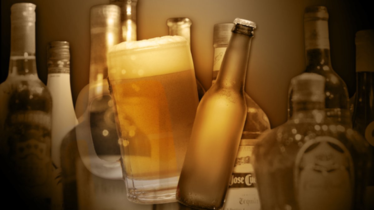 38% of New Yorkers Report Drinking While Working Amid Coronavirus ...