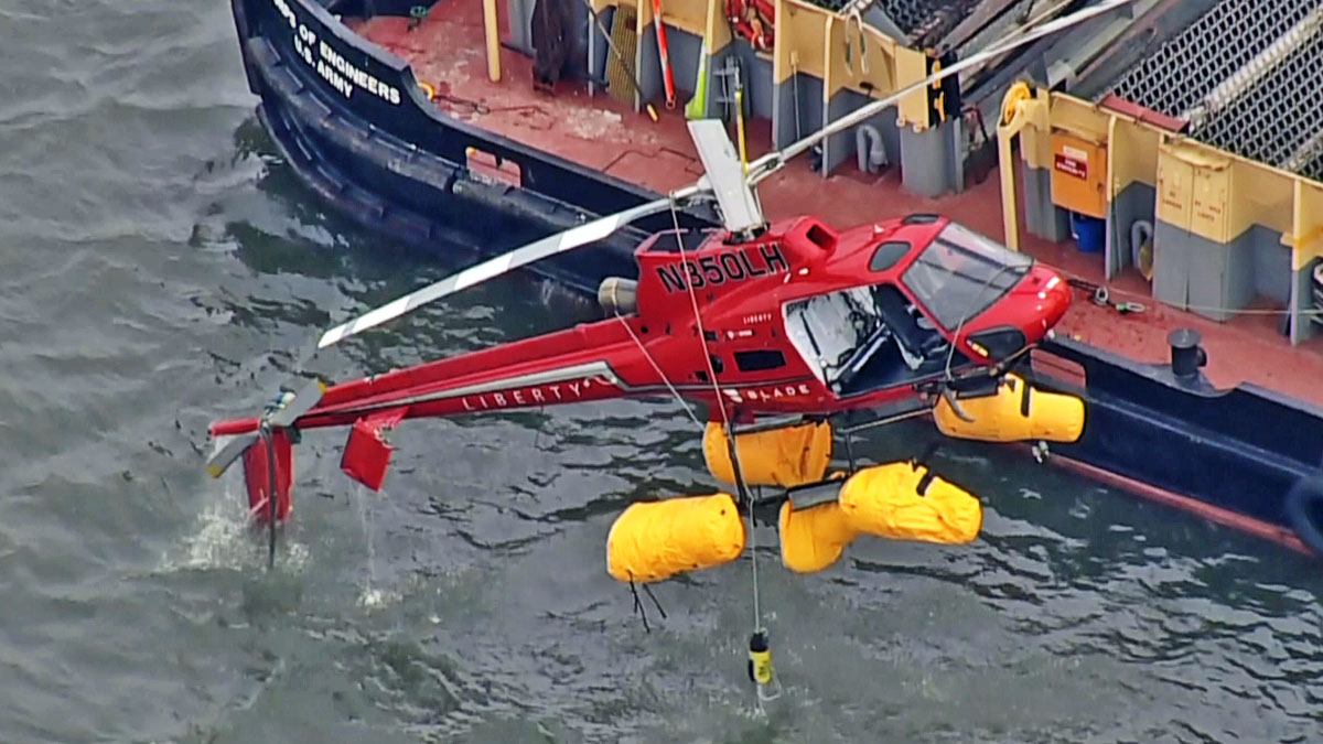‘Mayday! Mayday!’ 5 Dead as Tour Helicopter Plunges Into East River ...