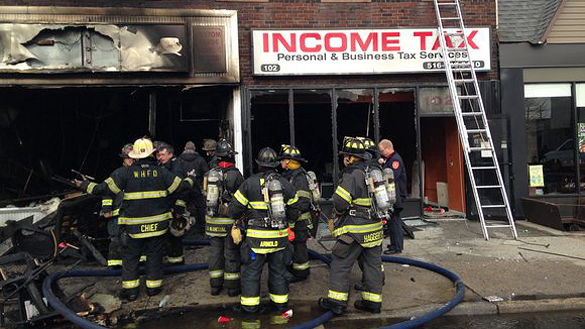 Cops, Firefighters Rescue 2 From Burning Long Island Building: Fire ...