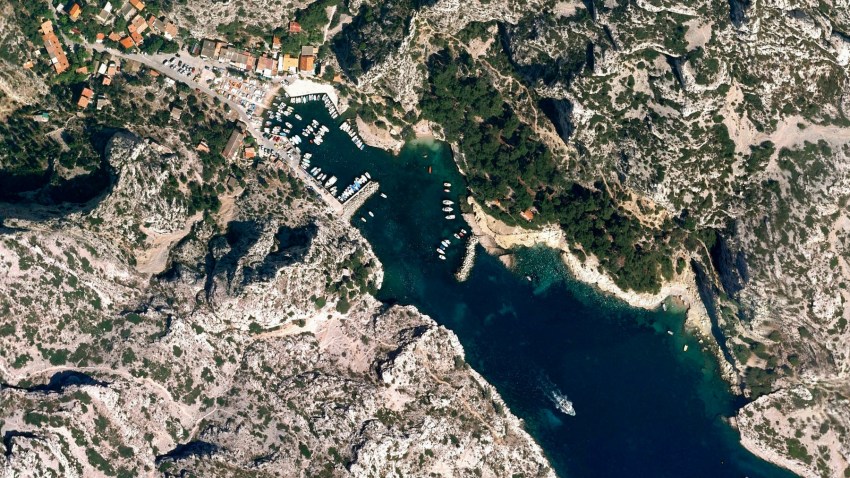 Google Earth Releases 1,000 Beautiful and Bright New Photos – NBC New York