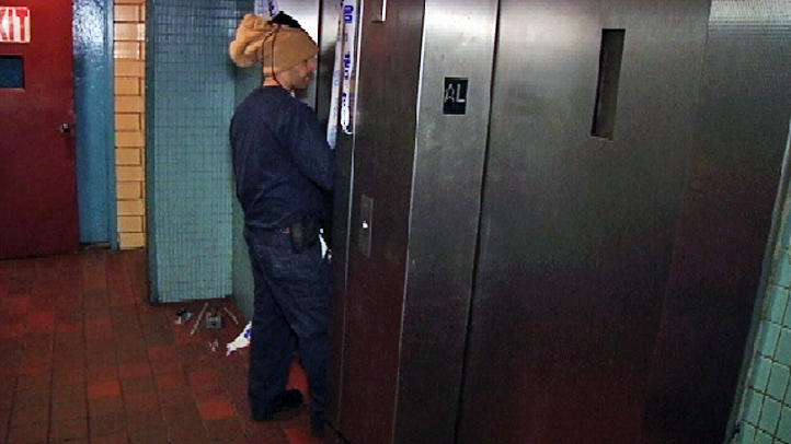 Elderly Man Critically Hurt in Harlem Elevator Accident – NBC New York