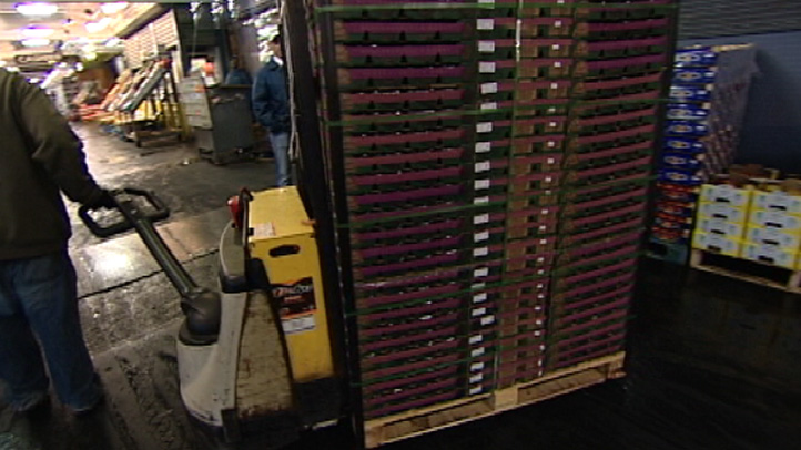 Hunts Point Market Promises Another 3 Years in Bronx – NBC New York