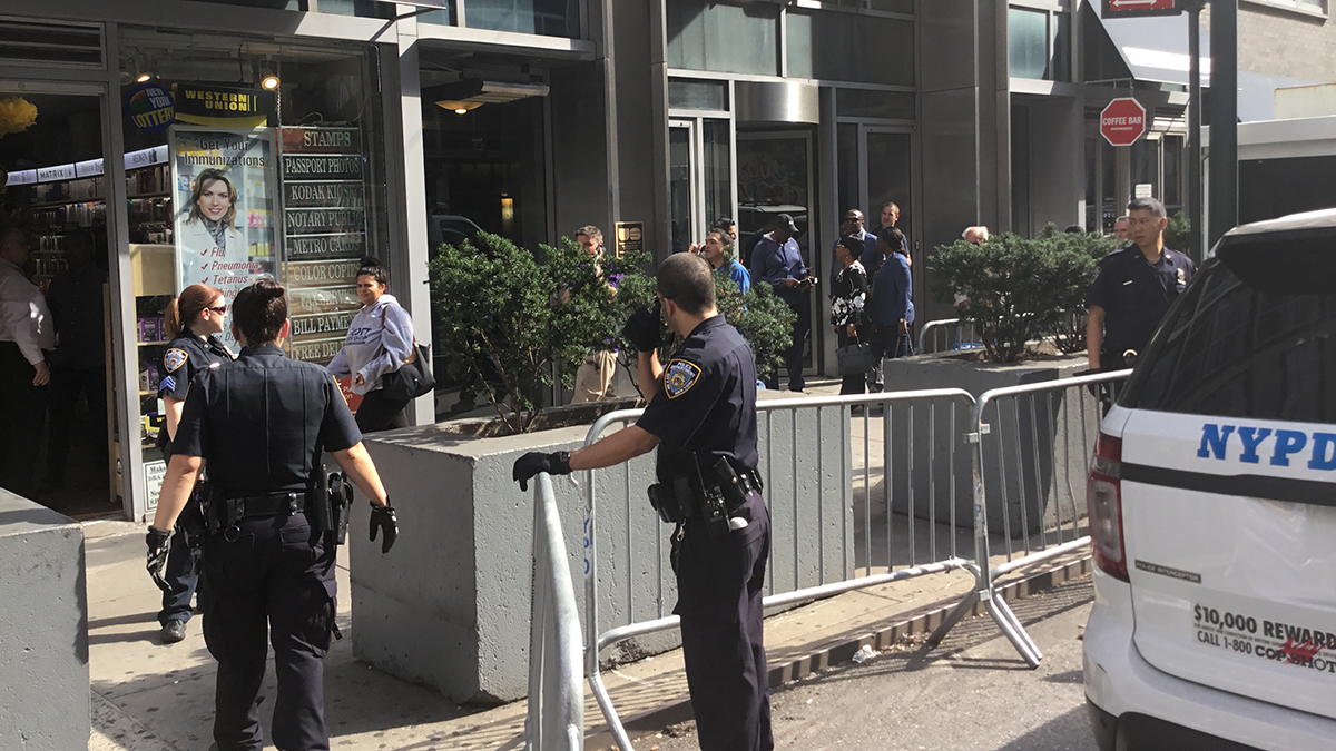 Israeli Consulate in Manhattan Evacuated as NYPD Investigates ...