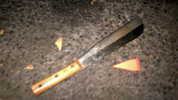 Police Shoot and Wound Man With 2 Machetes in Brooklyn – NBC New York