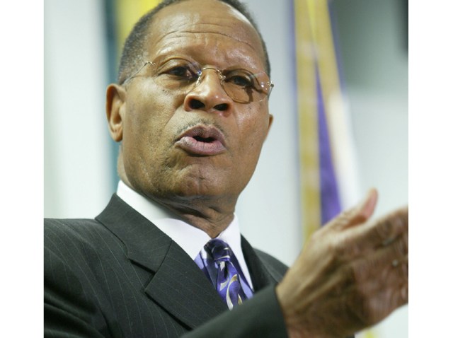 Ex-Newark Mayor Sharpe James Leaves Prison – NBC New York