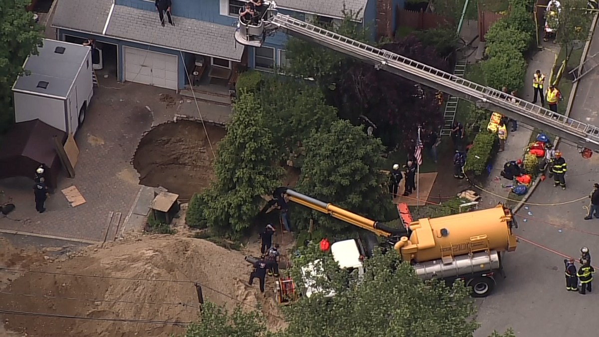 Gigantic Sinkhole Swallows Man Alive After Cesspool Collapse in Long ...