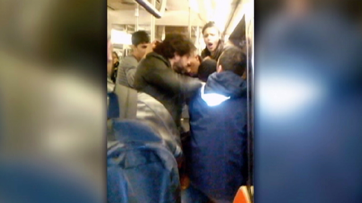 Riders Subdue Violent Man on Subway as They Pull Emergency Brake – NBC ...