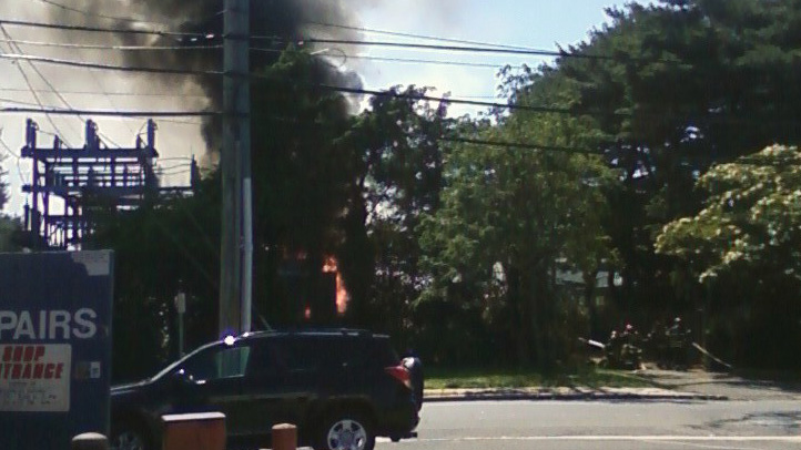 Fire at L.I. Substation Causes Power Outage – NBC New York