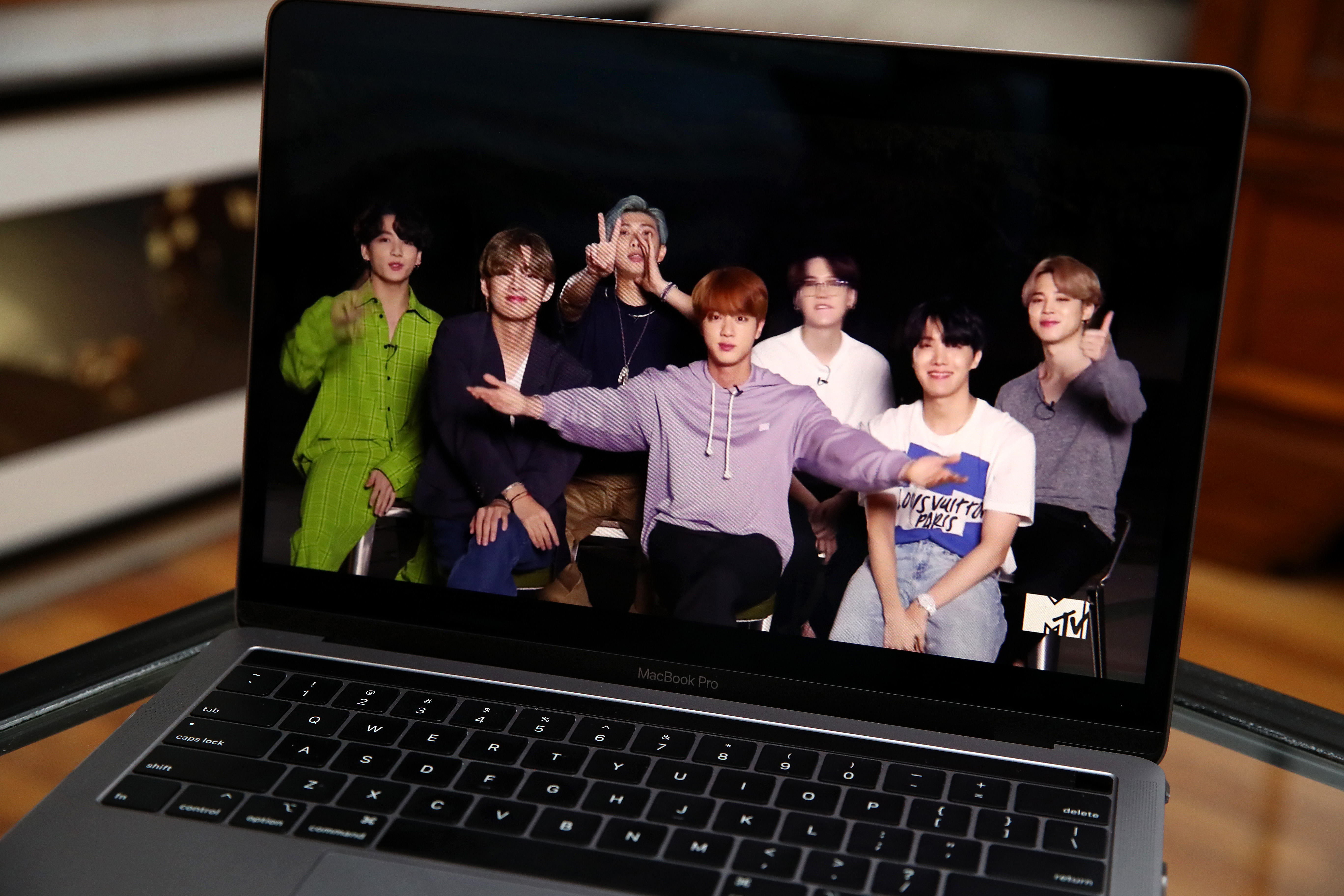 BTS ‘Dynamite’: Band Members Talk First All-English Song – NBC New York