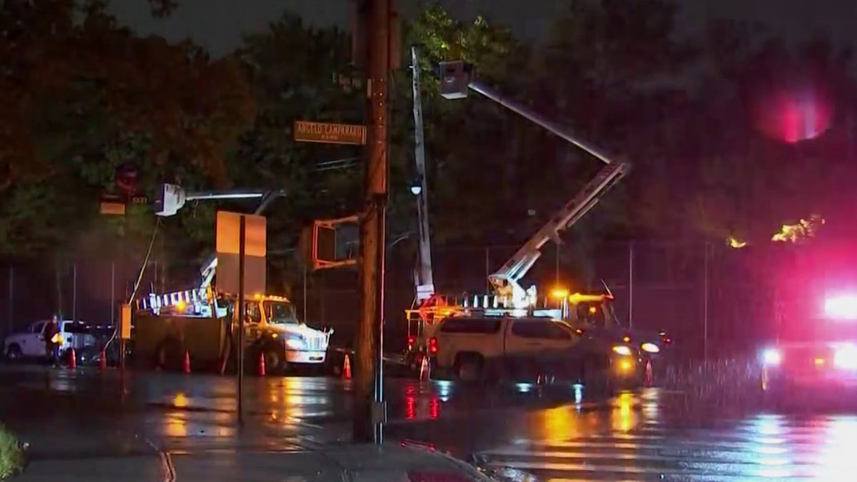 Transformer Fire Knocks Out Power to Thousands in Bronx – NBC New York