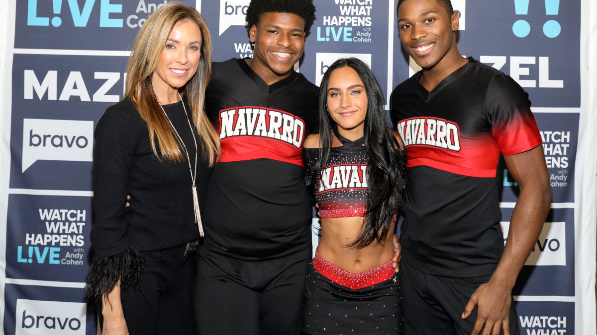 Netflix’s ‘Cheer’ Returning for Season 2, Will Address Jerry Harris ...