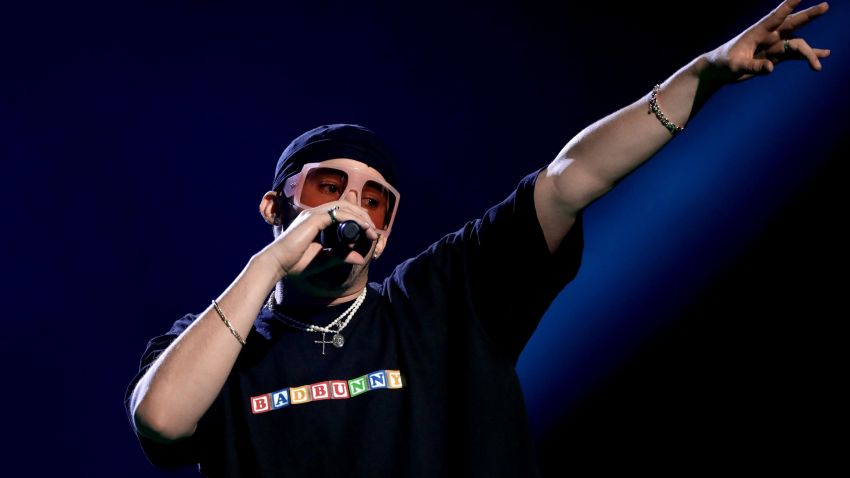Bad Bunny Performs Live Concert From Flatbed Truck Driving Through NYC ...