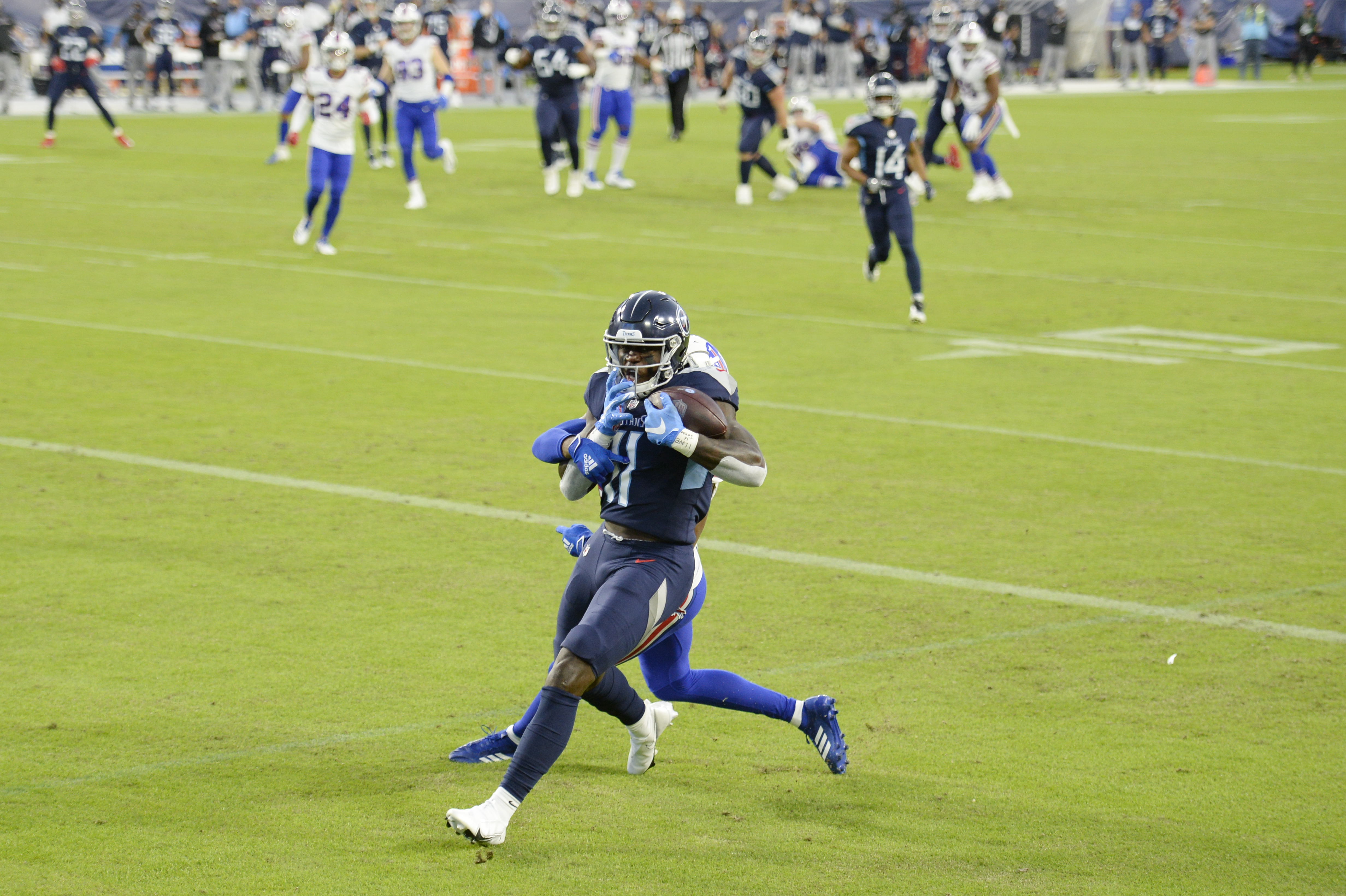 NFL Will Test for COVID-19 on Game Days, Has No Bubble Plans – NBC New York