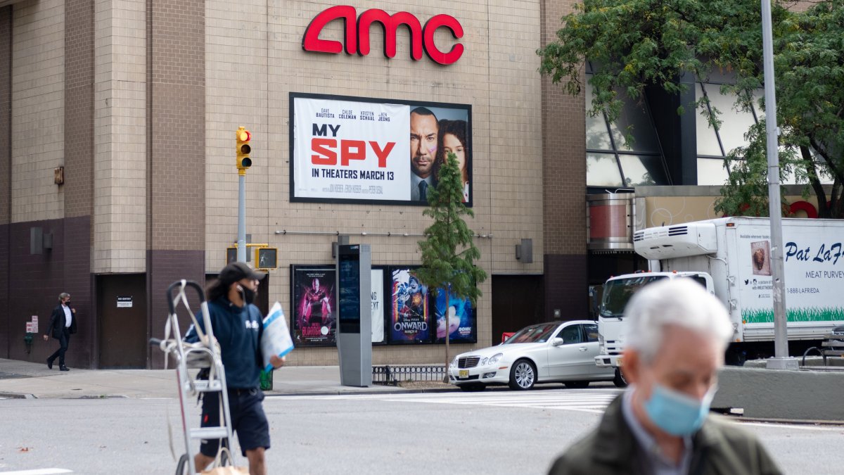 Curious About Going to a Movie Theater? 7 Things to Know – NBC New York