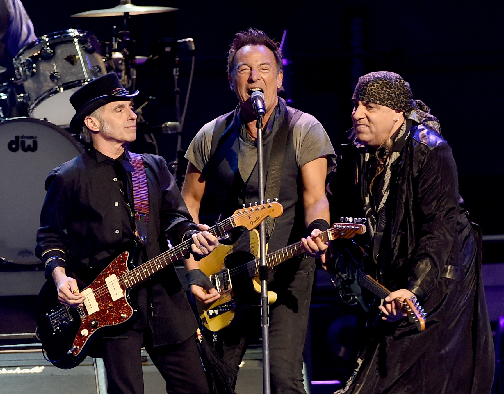 Remembering His Friends, Springsteen Pens ‘Letter to You’ – NBC New York