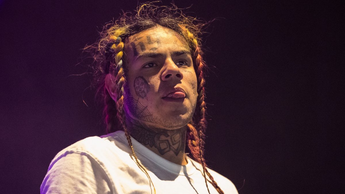 Rapper Tekashi 6ix9ine’s Security Team Charged in NYC for 2020 Robbery ...