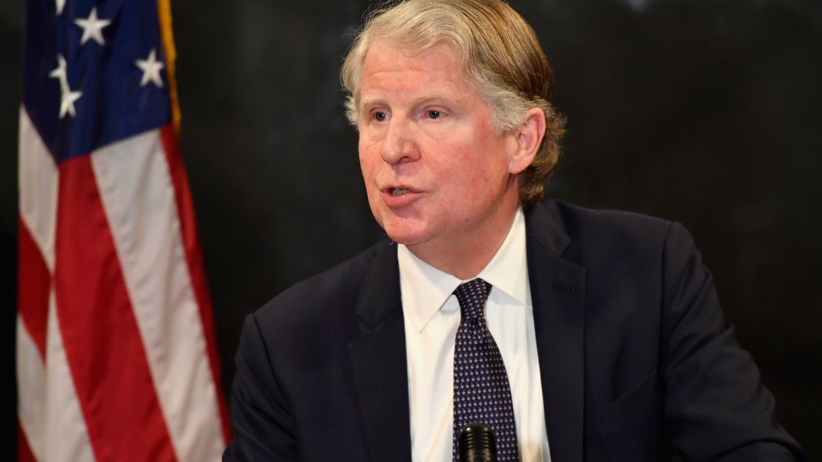 Manhattan Da Will No Longer Prosecute Prostitution Arrests Nbc New York