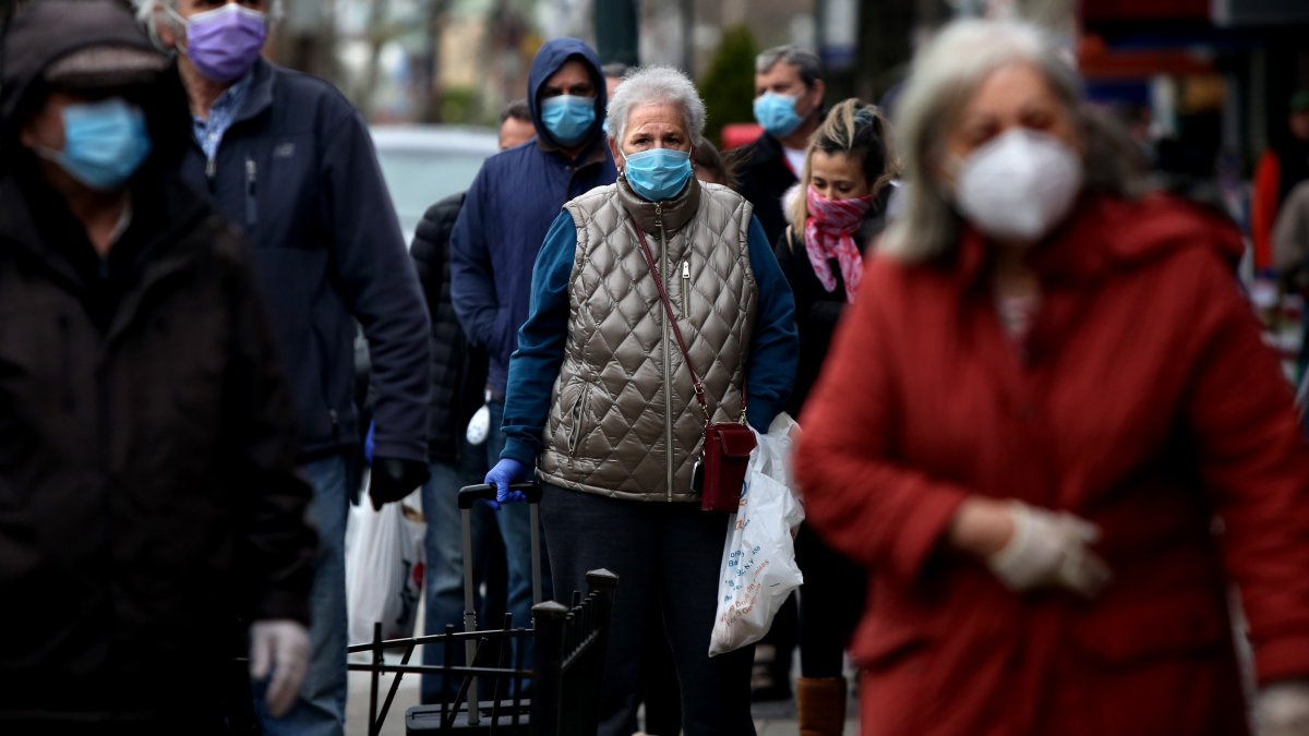 NY Developing Winter COVID Plan Ahead of Possible Spike; Cuomo Shares ...