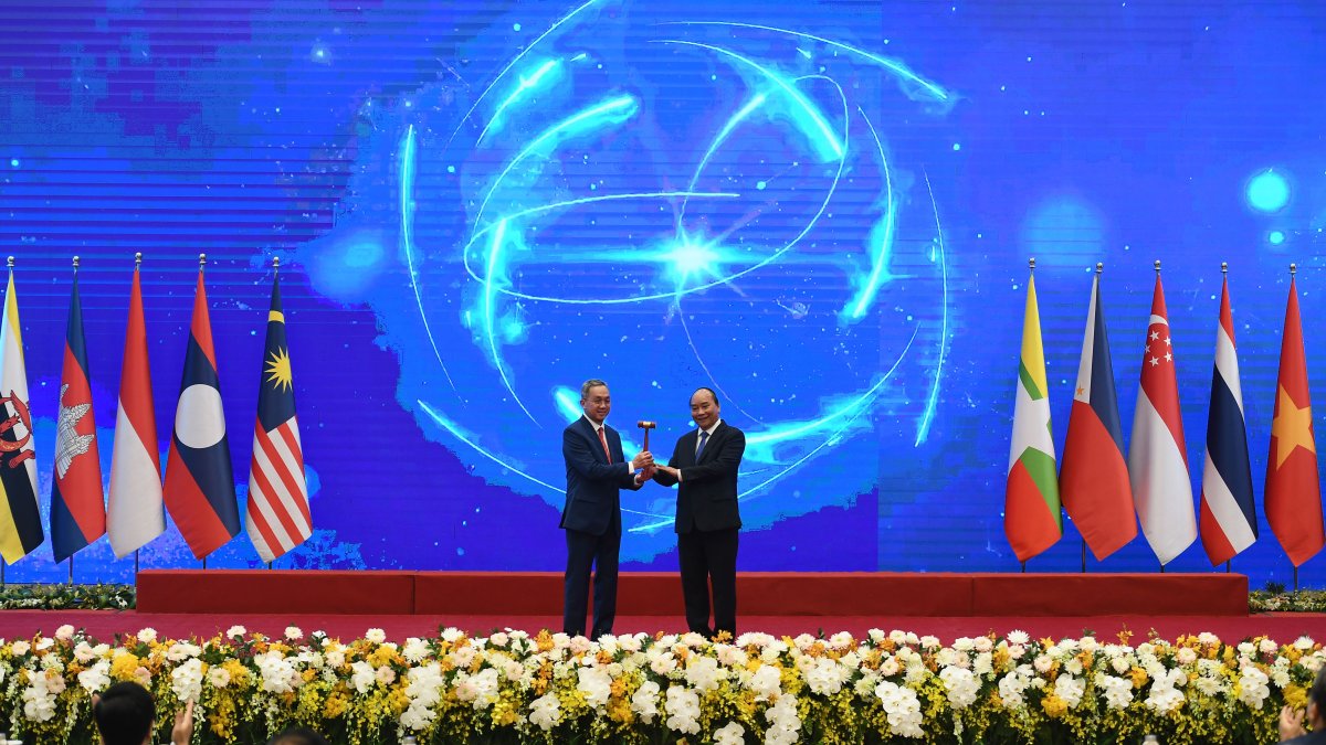 Asean China Other Partners Sign Worlds Biggest Trade Pact Nbc New York