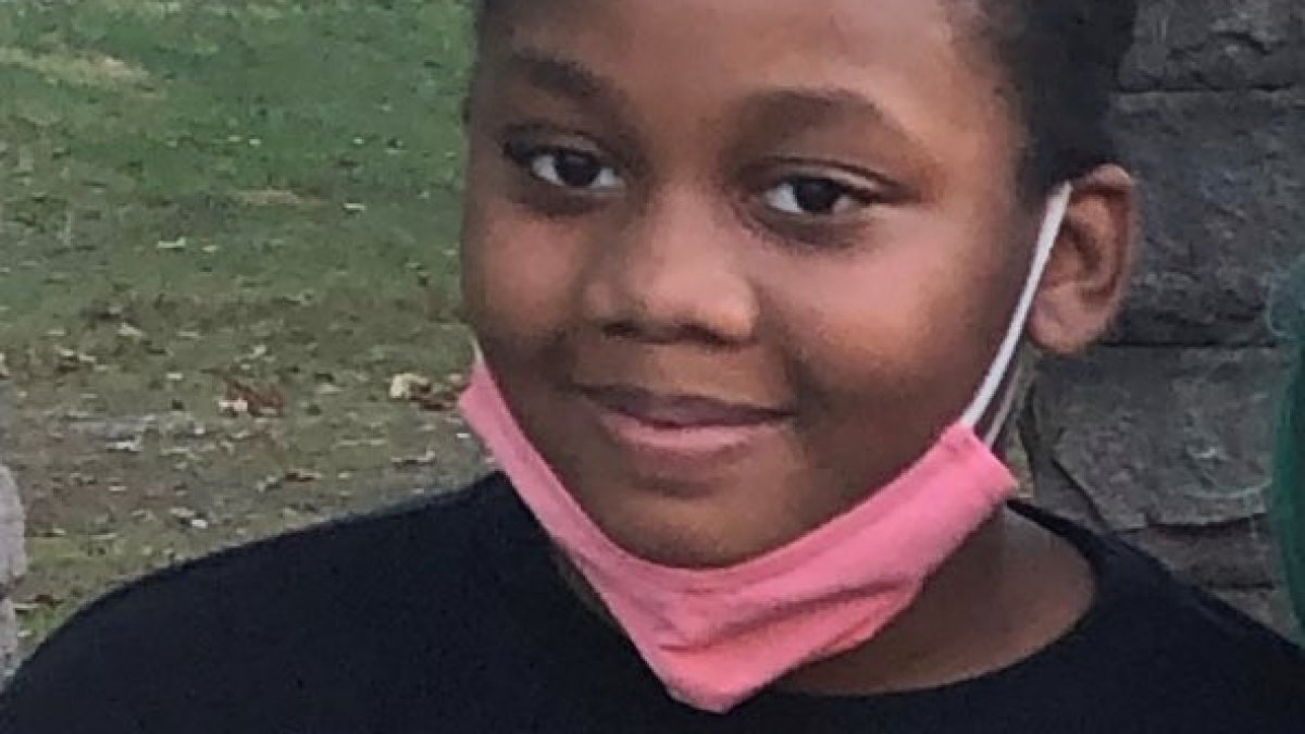 Girl 11 Found After Breaking Away From Mother In Bronx Boarding Nyc
