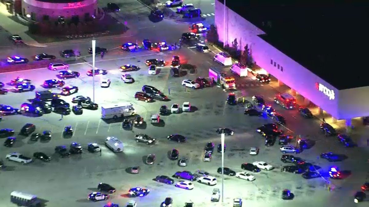 Police: 8 Injured in Wisconsin Mall Shooting; Suspect Sought – NBC New York