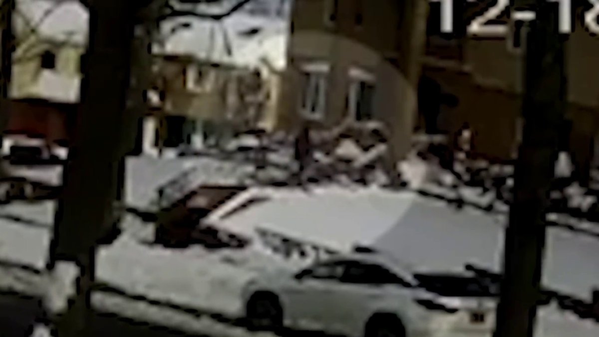 More Than $20K in Cash and Jewelry Taken in Queens Home Invasion – NBC ...