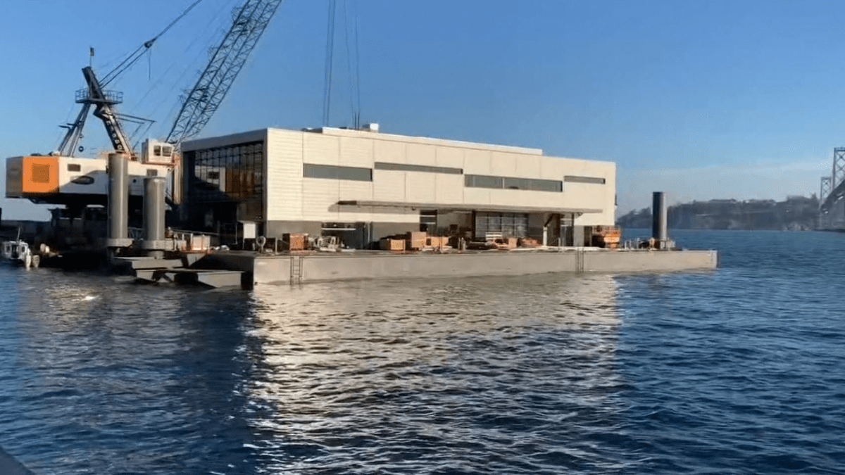 Floating Fire Station Arrives in San Francisco – NBC New York