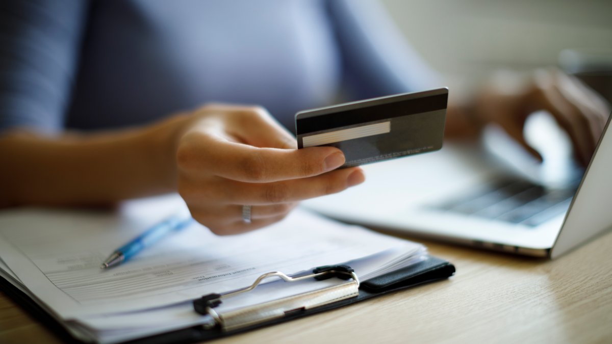 How to Spot Fake Shopping Sites and Avoid Being Scammed – NBC New York