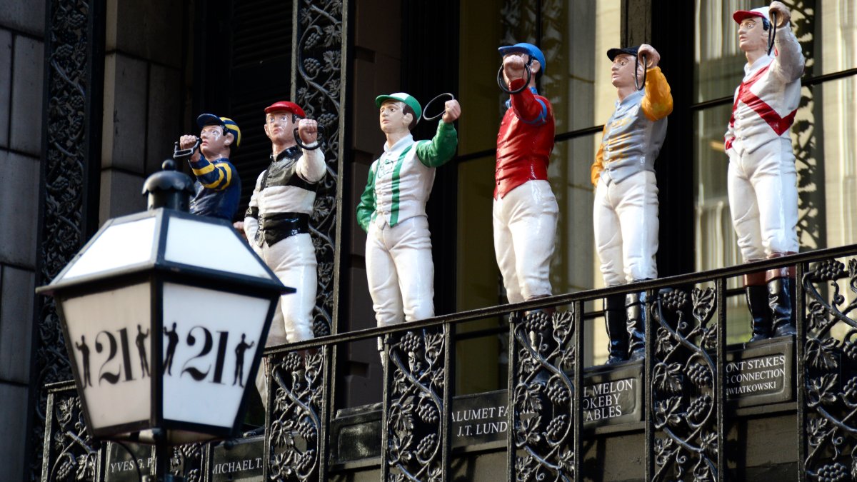 NYC’s Iconic 21 Club to Close Due to Coronavirus Pandemic – NBC New York