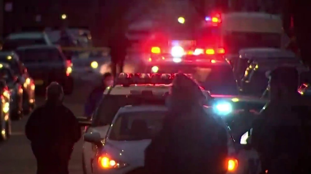 Nypd 37 Year Old Woman Shot Killed In Queens Nbc New York