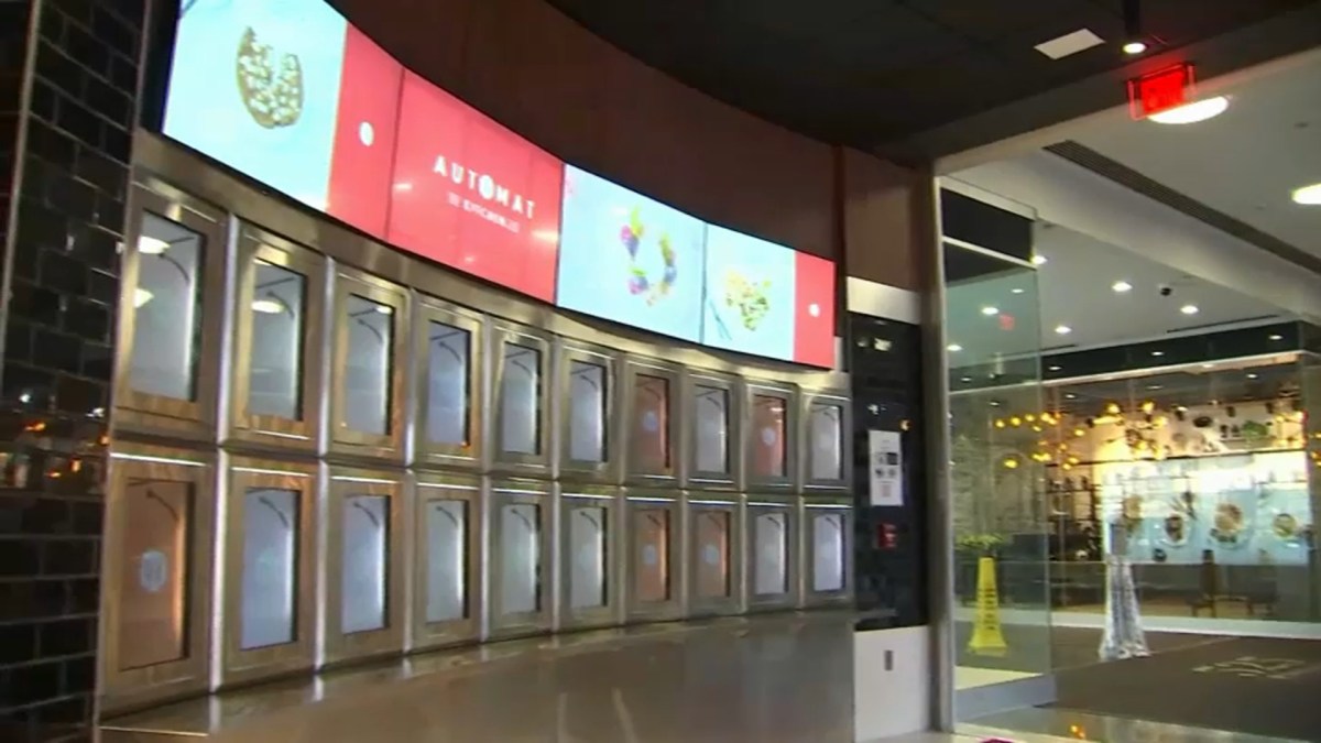 They’ve Been Gone For 30 Years, But Now Automats Are Back With a High ...