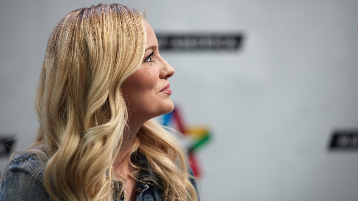 Emily Maynard Reveals She Got Bell’s Palsy During Pregnancy With 5th ...