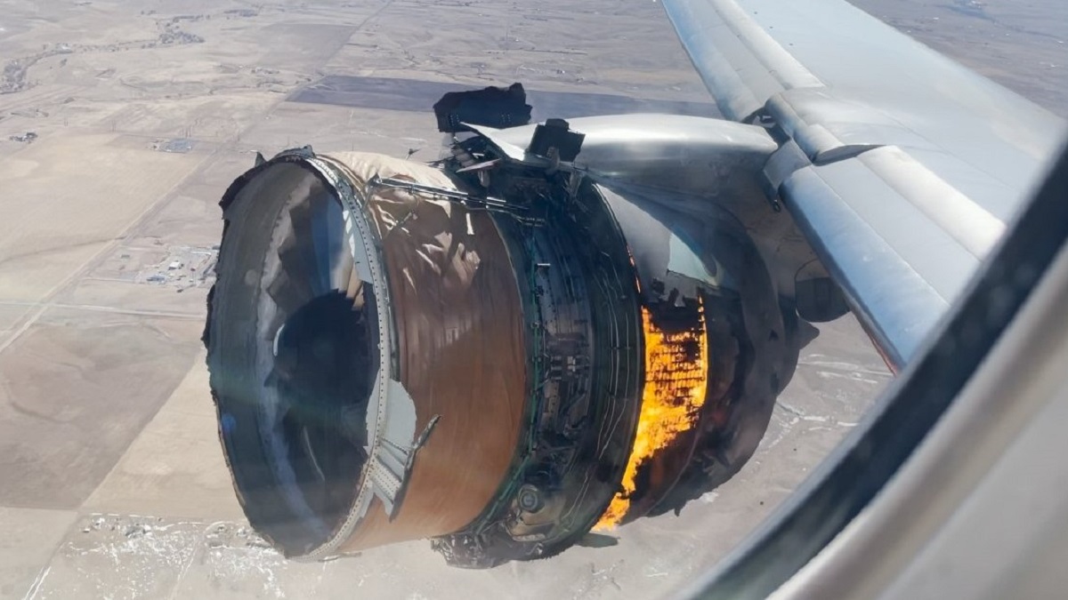 Debris Falls From Plane During Emergency Landing Near Denver – NBC New York