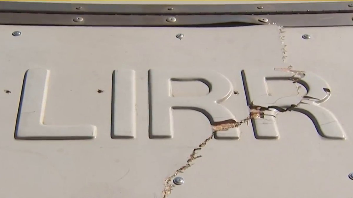 LIRR to Restore Service After Photos Show Riders Packed on Trains Amid ...