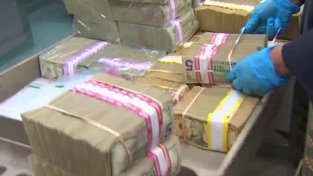 A Look Inside the Money Room: MTA’s Fort Knox Where All MetroCard Cash ...