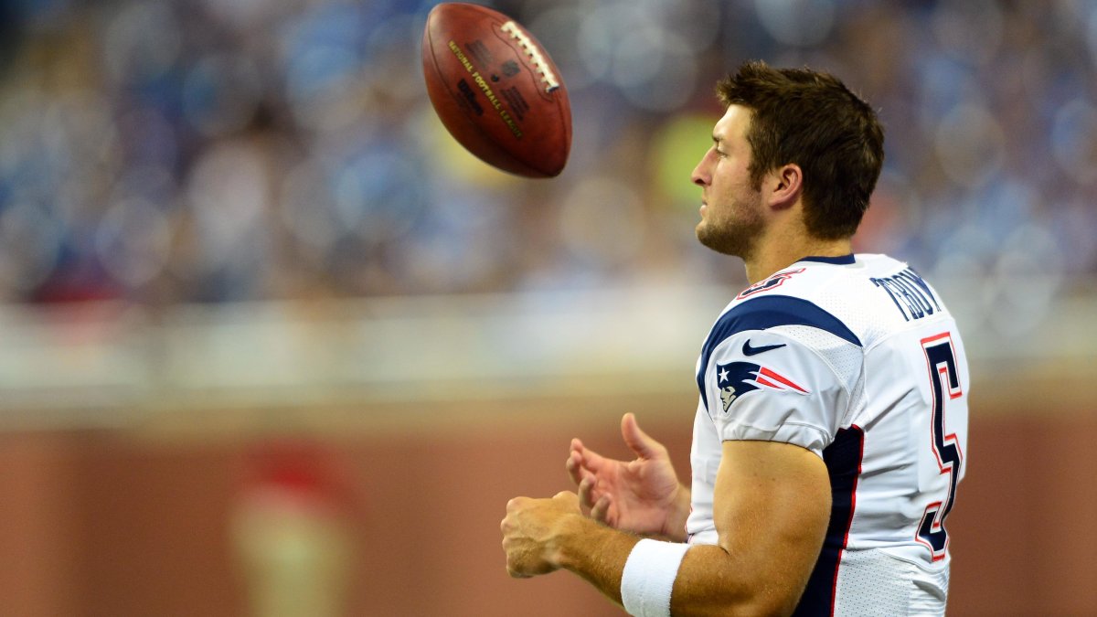 Report: Jacksonville Jaguars to Sign Tim Tebow, Use Former QB as Tight ...