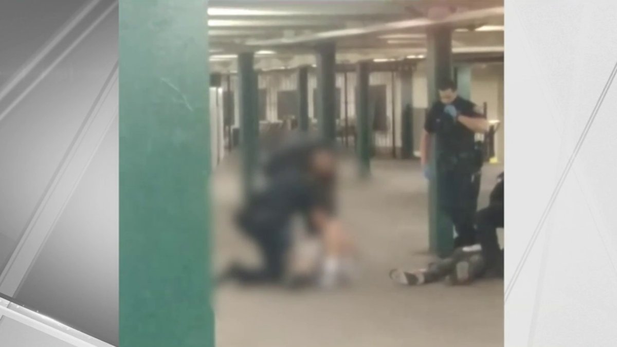 2 Men Shot in Botched Robbery at Bronx Subway Station – NBC New York