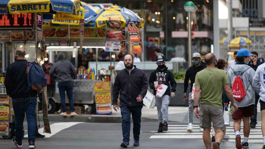 6 Questions Everyone Is Asking About NY’s New Mask, Social Distancing ...