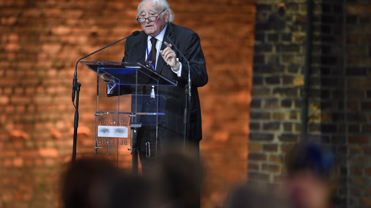 Roman Kent, Holocaust Survivor Who Fought to Ensure It’s Not Forgotten ...